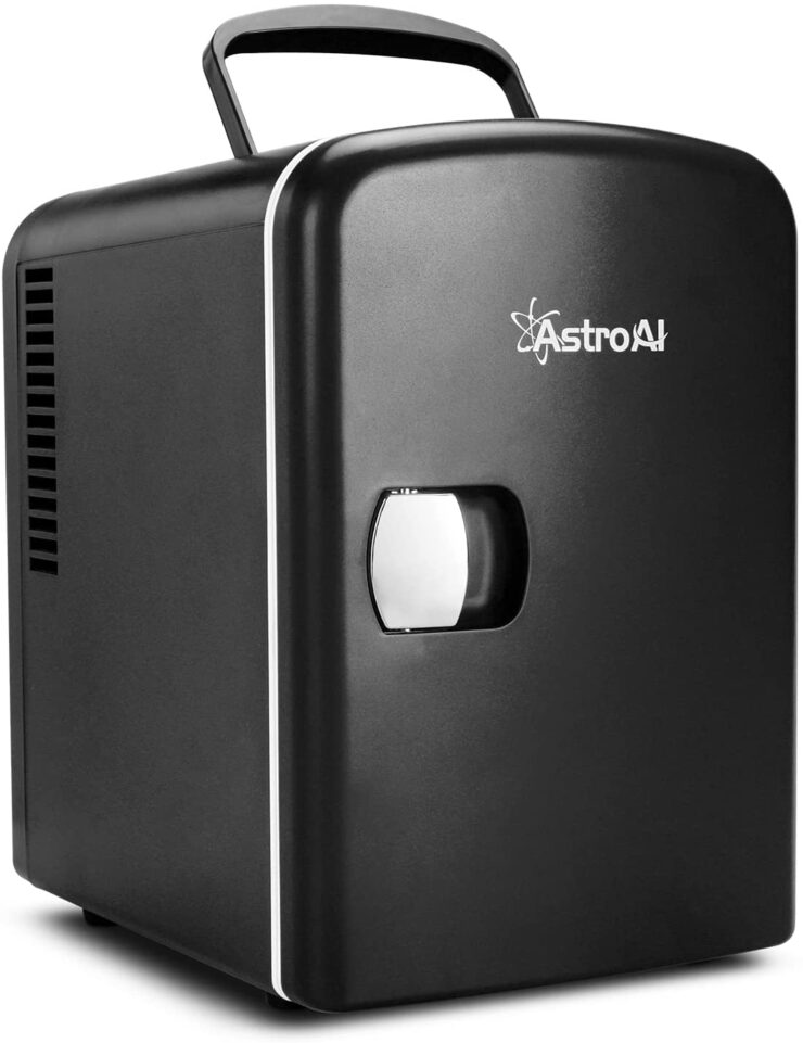 8 Best Mini Fridge For Baby Bottles 2023 - Complete Buyer's Guide