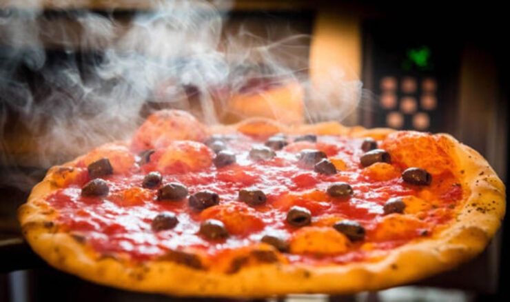 How to Keep Pizza Warm at a Party? 2023 - Complete Guide